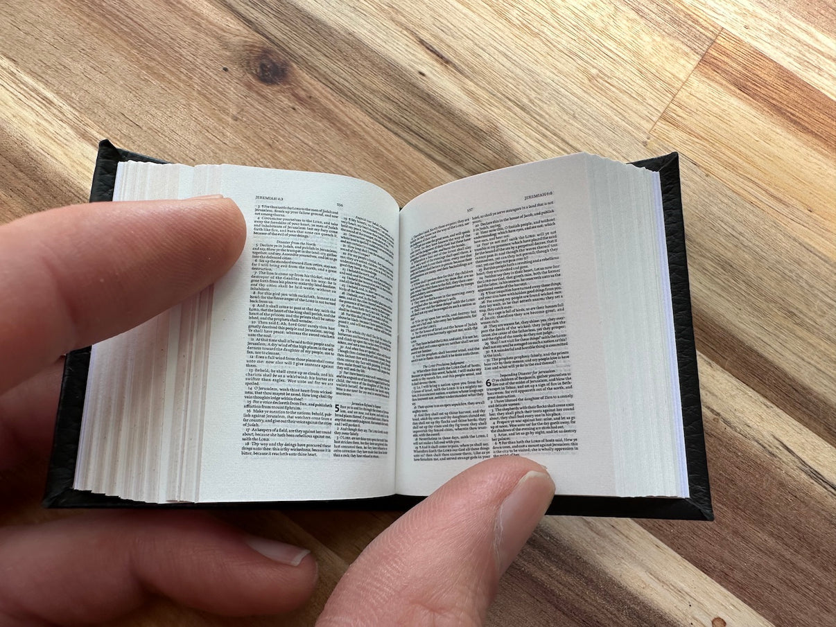 Tiny Bible, Cowhide KJV – TB Publishing